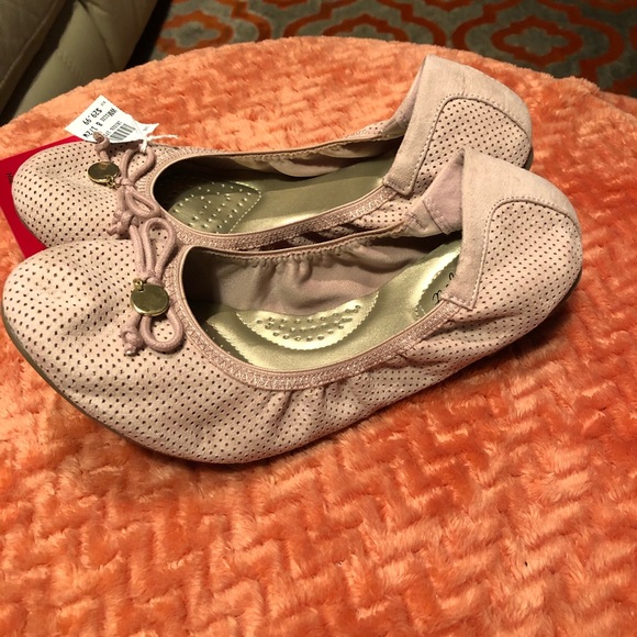 dexflex comfort | Shoes | Dexflex Comfort String Tie Flat Pink | Poshmark